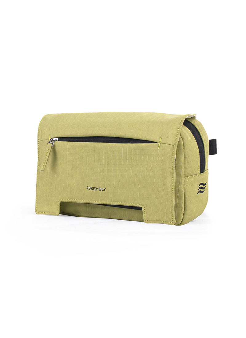 Scape Fanny Pack | Green | 3 Way Carry Crossbody With Spillproof Upper